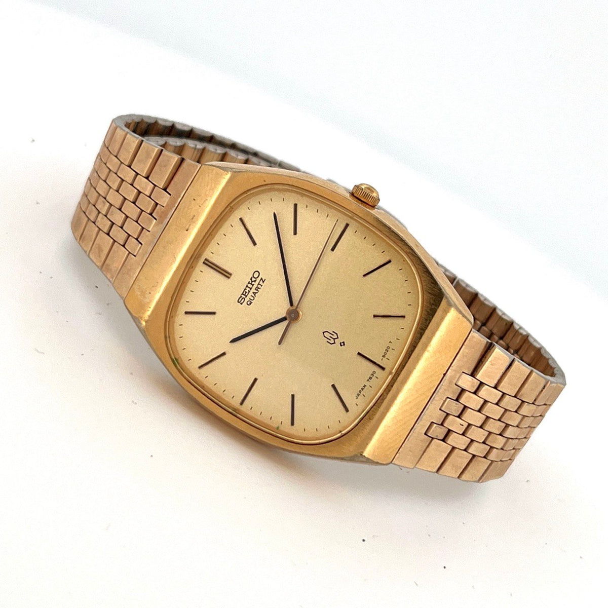 Vintage Seiko Chariot 7830-5020 Gold Rice Paper Dial 1977 – WatchEra