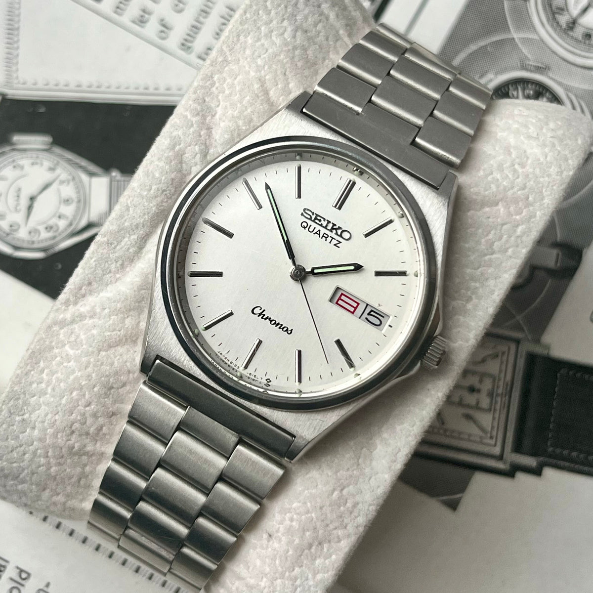 Vintage Seiko Chronos 8123-6130 1983 Watch – WatchEra