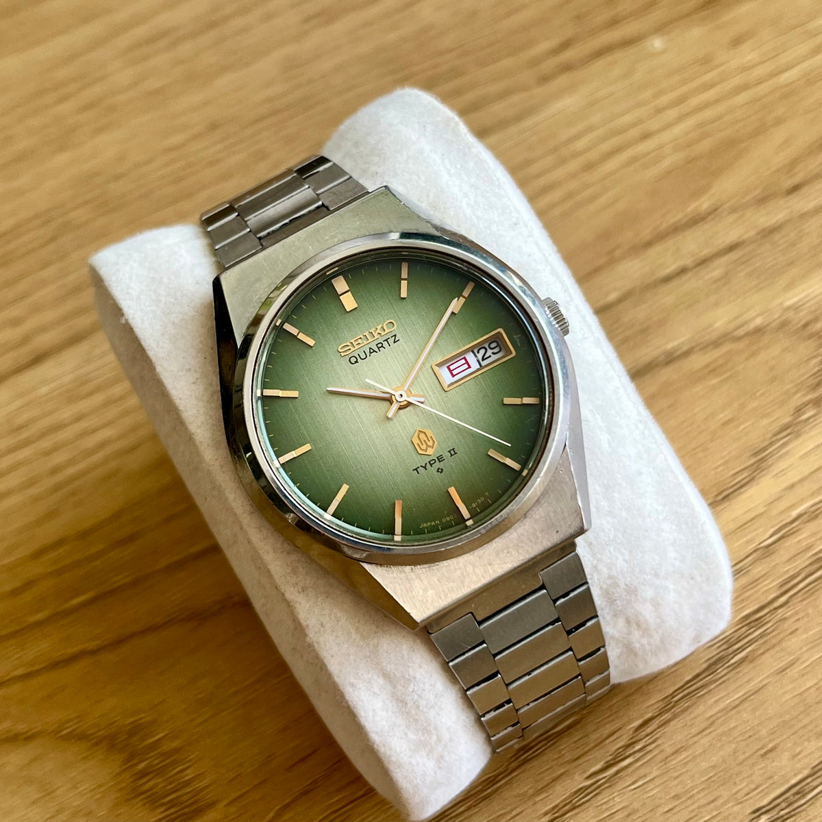 Vintage Seiko Type II 0903-8120 Watch JDM Quartz Green Dial 1976 – WatchEra
